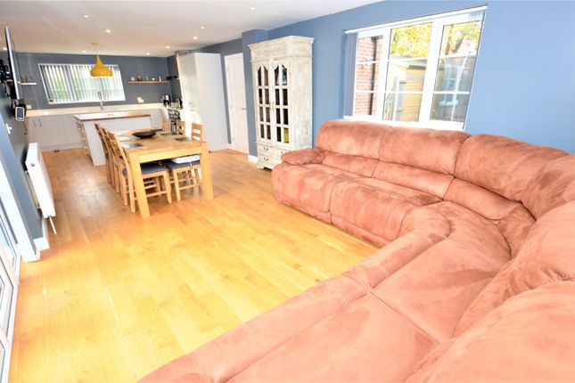 Church Road, Kessingland, Lowestoft NR33, 5 bedroom detached house for ...