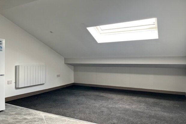 Lime Tree Way, Basingstoke RG24, 2 bedroom flat to rent - 64239651 ...