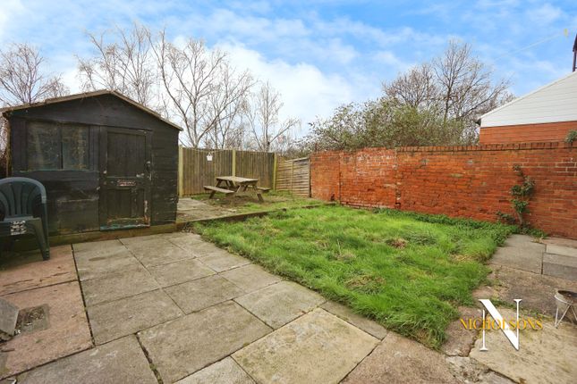 John Street, Worksop, Nottinghamshire S80, 3 bedroom semi-detached ...