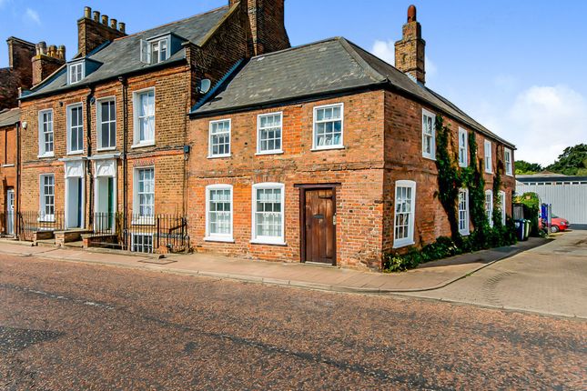 North Brink Wisbech Pe13 2 Bedroom End Terrace House For Sale