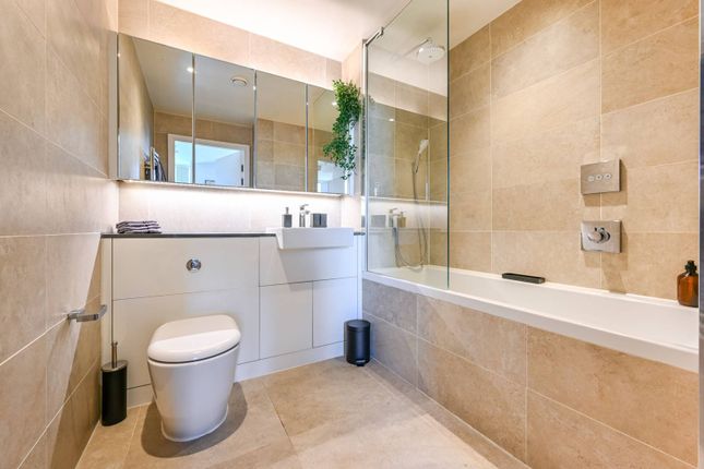 Vantage Point, Archway, London N19, studio to rent - 70442784 ...