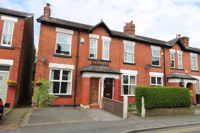 2 Bed End Terrace House For Sale In Moorland Road Woodsmoor Stockport