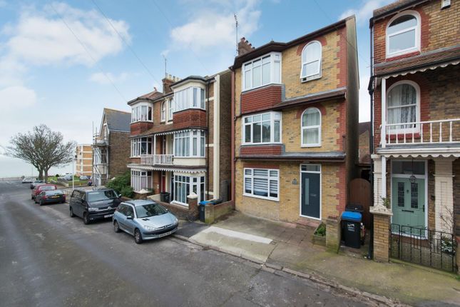 Homes for Sale in Wellington Crescent, Ramsgate CT11 - Buy Property in ...