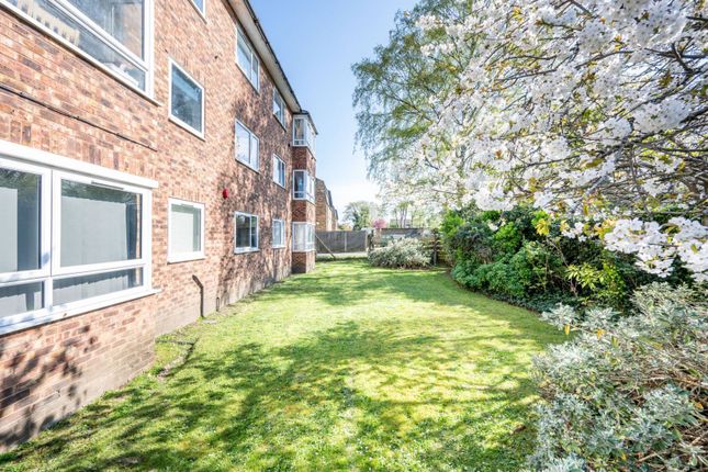 Devonshire Road London Colliers Wood London Sw19 1 Bedroom Flat To