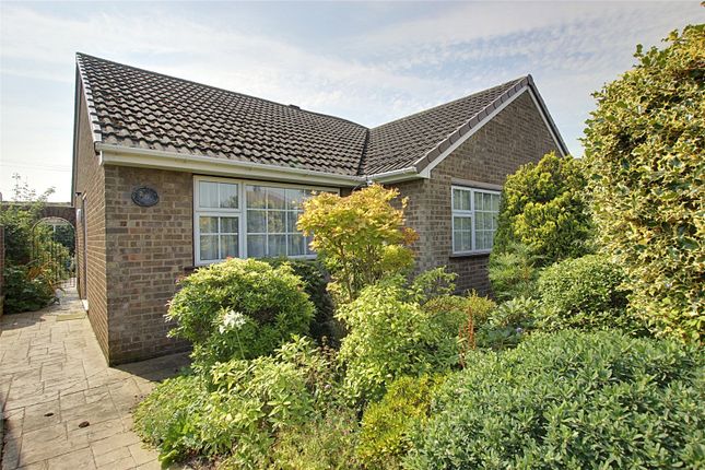 Main Road, Bilton, Hull, East Yorkshire HU11, 3 bedroom bungalow for ...