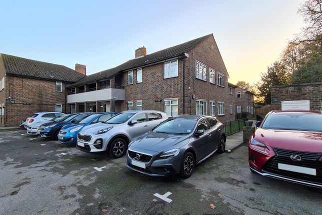 Flats to Let in Braybourne Drive, Isleworth TW7 - Apartments to Rent in ...