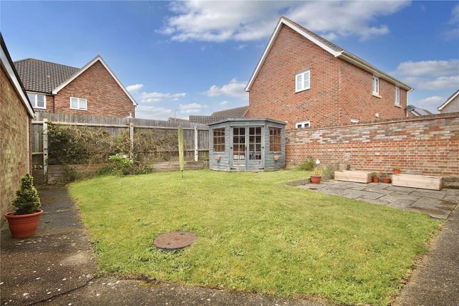 Churchill Avenue Ipswich Suffolk Ip4 2 Bedroom Bungalow For Sale