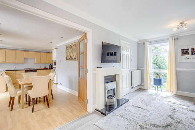 Bourne Close, Basildon SS15, 3 bedroom semi-detached house for sale ...