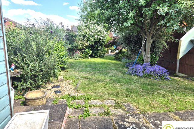 Oak Farm Close, Sutton Coldfield, West Midlands B76, 2 bedroom semi ...