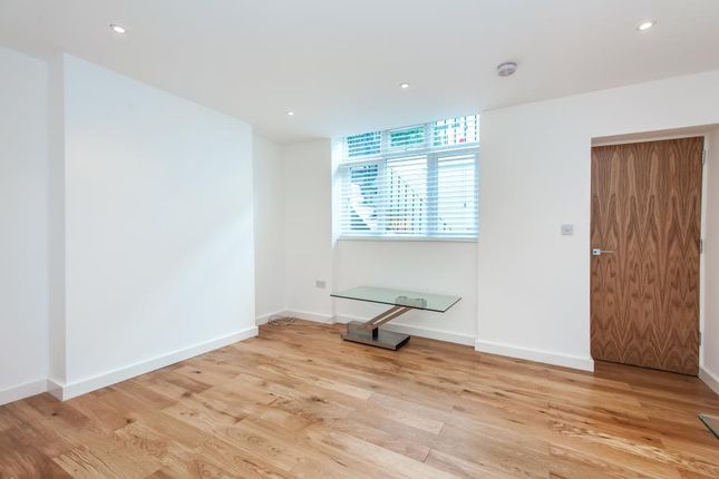 1 bed flat to rent in Lupus Street, London SW1V - Zoopla