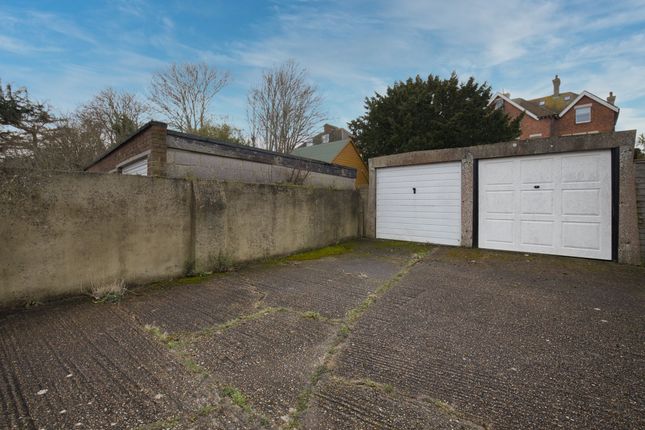 Trinity Road, Folkestone CT20, 2 bedroom flat for sale - 69600984 ...