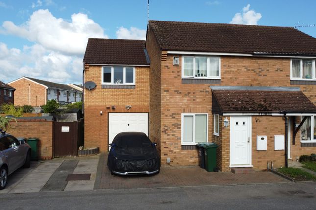 3 Bed Semi Detached House For Sale In Springwell Avenue Mill End