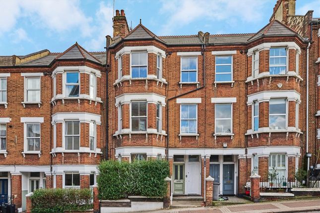 Latchmere Road, Clapham Junction SW11, 3 bedroom flat for sale ...