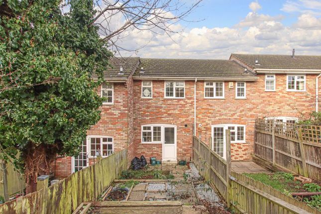 Hunters Close, Tring HP23, 1 bedroom terraced house for sale - 69240002 ...