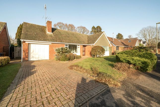 Rectory Close, Busbridge GU7, 3 bedroom bungalow for sale - 64189548 ...