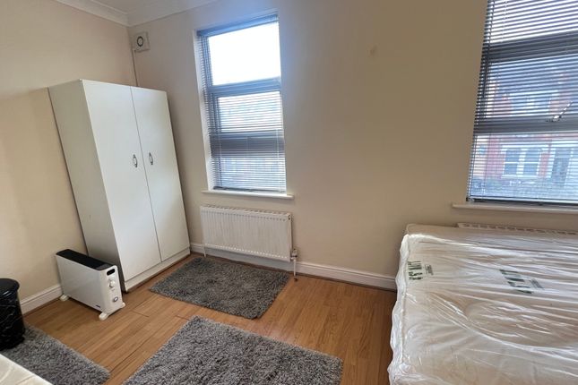 La Rose Lane, London N15, studio to rent - 65968287 | PrimeLocation