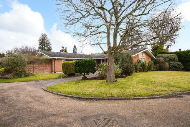 Homes for Sale in Esher Park Avenue, Esher KT10 - Buy Property in Esher ...