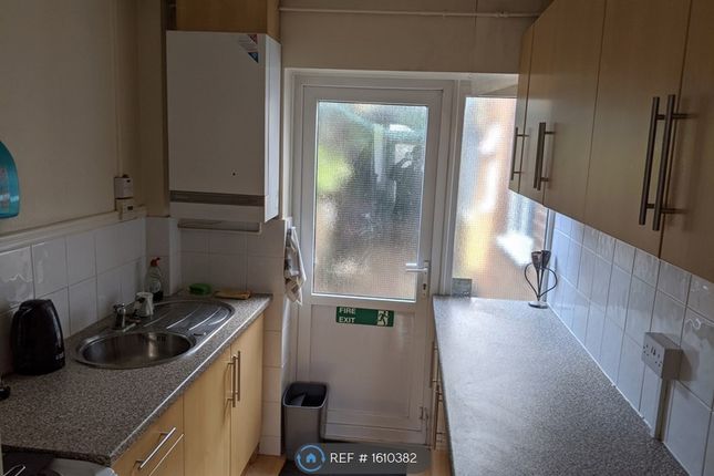 Chesford Road, Luton LU2, 2 bedroom flat to rent - 63818283 | PrimeLocation