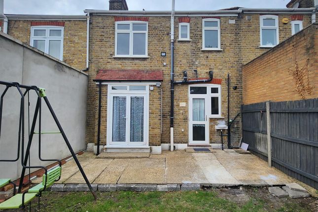 Highcliffe Gardens, Ilford IG4, 3 bedroom terraced house for sale ...