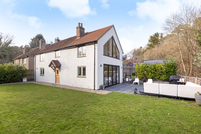 Sandrock Hill Road, Wrecclesham, Farnham GU10, 4 bedroom detached house ...
