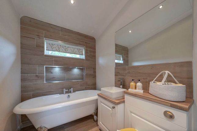 Barataria Park, Ripley, Woking GU23, 2 bedroom mobile/park home for ...