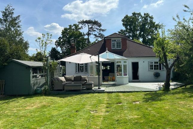 School Lane, Fetcham, Leatherhead KT22, 4 bedroom detached house for ...