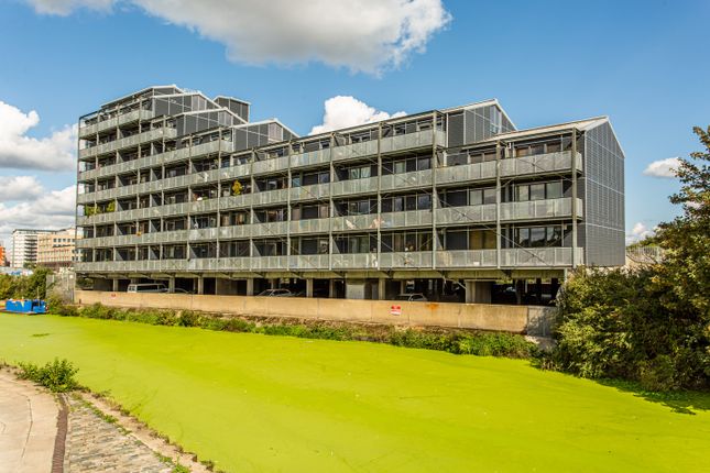 Three Mills Lane, Bow E3, 2 bedroom flat for sale - 66204004 ...