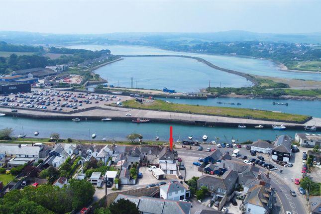 Penpol Terrace, Hayle TR27, 2 bedroom flat for sale - 67716393 ...