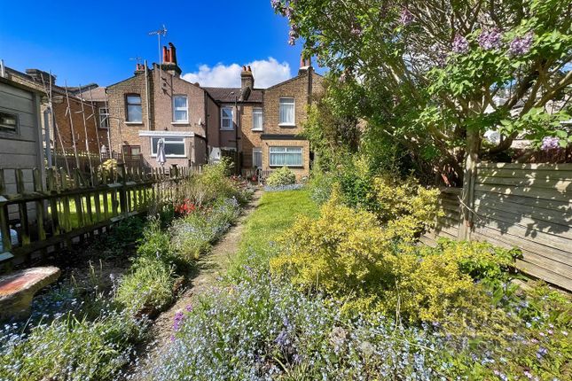 Clive Road, Enfield EN1, 3 bedroom terraced house for sale - 67151943 ...