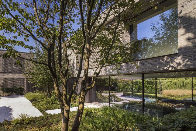 Totteridge Common, Totteridge, London N20, 5 bedroom detached house for ...