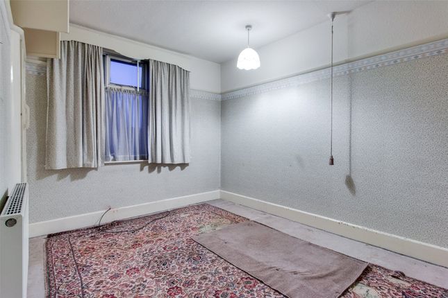 Property history - 54 Manor Drive, Doncaster DN2 6BT - Marketed for ...