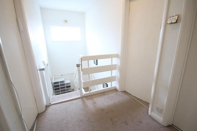 Maytree Close, Edgware, Middlesex HA8, 3 bedroom terraced house for ...