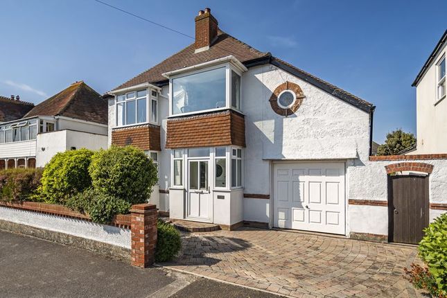 Homes for Sale in Lee-on-the-Solent - Buy Property in Lee-on-the-Solent ...