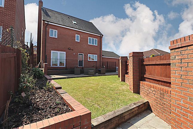 Parkes Way, Blackburn BB2, 5 bedroom detached house for sale - 65505441 ...