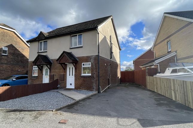 Clos Y Cwm, Penygroes, Llanelli SA14, 2 bedroom semi-detached house for ...