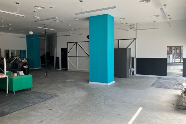 Fitness Space, One Crown Square, Woking, Woking GU21, retail premises ...