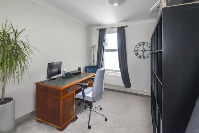 Alison Way, Aldershot, Hampshire GU11, 2 bedroom semi-detached house to ...