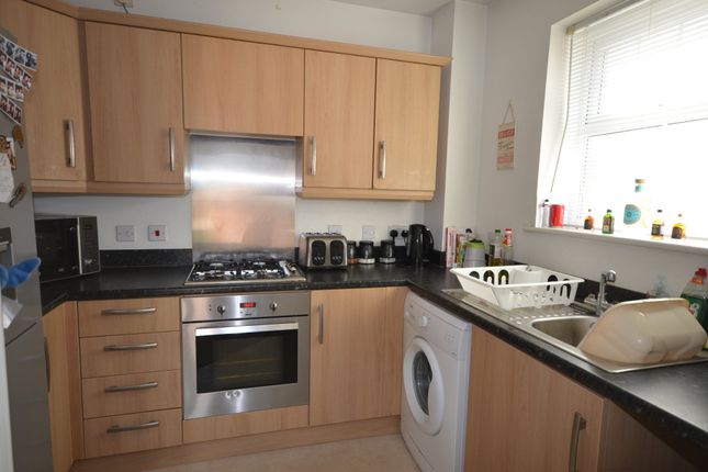 2 bed flat for sale in Conyger Close, Great Oakley, Corby NN18 - Zoopla