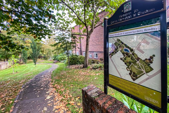 Manor House, High Street, Bewdley DY12, 2 bedroom flat for sale ...