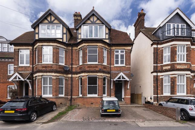 Lyons Crescent, Tonbridge TN9, 5 bedroom semi-detached house for sale ...