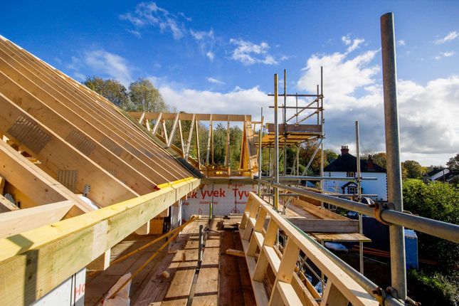 Ty Bedw, Gellihaf NP12, 5 bedroom detached house for sale - 66975042 ...