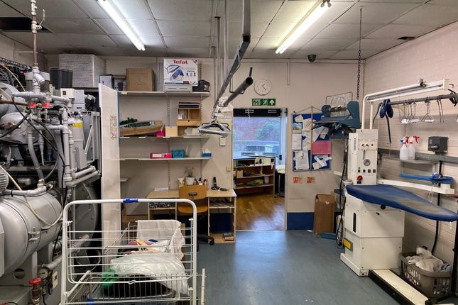 6 Commercial Road, Totton, Southampton, Hampshire SO40, retail premises ...