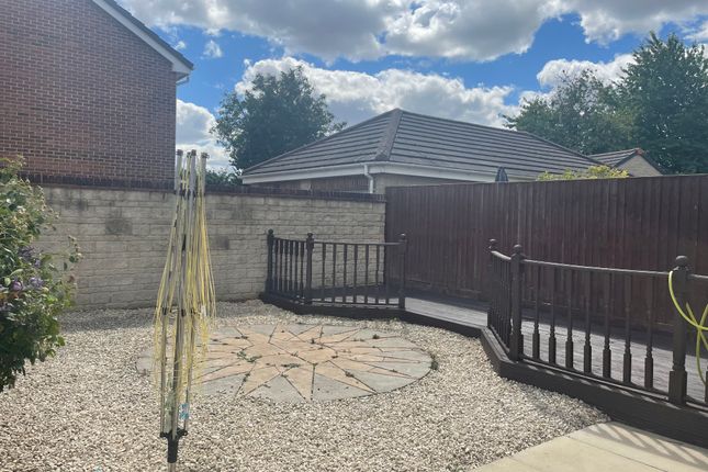 Springfield Drive, Calne SN11, 3 bedroom property to rent - 49316099 ...