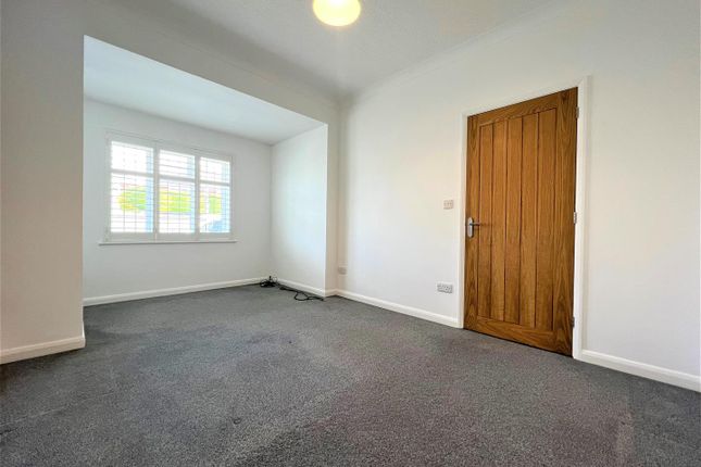 High Street, Ninfield TN33, 3 bedroom flat to rent - 64671073 ...