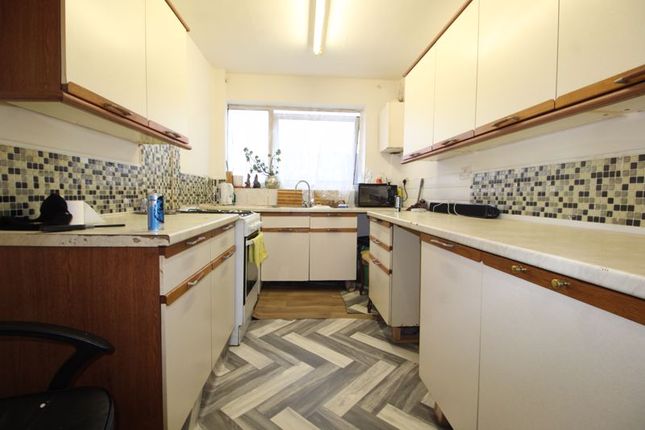 Avon Court, Avondale Road, Luton LU1, 2 bedroom flat for sale ...