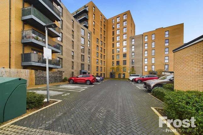 New Road, Feltham TW14, 1 bedroom flat for sale - 68829511 | PrimeLocation