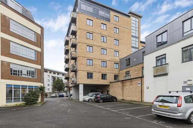 Peckham Grove, London SE15, 2 bedroom flat for sale - 68671371 ...