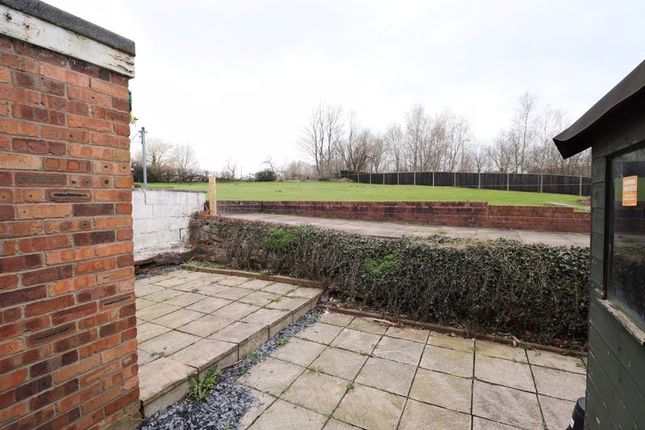 Congleton Road Biddulph Stoke On Trent St8 2 Bedroom Semi Detached