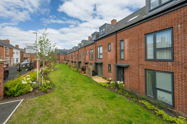 Homes for Sale in Willow Court, Middlewich CW10 - Buy Property in ...