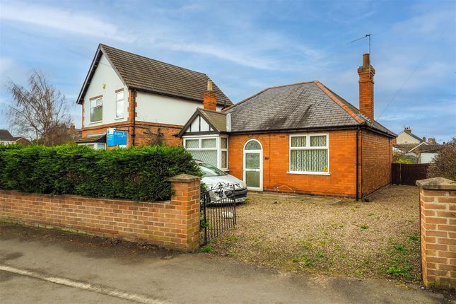 London Road, New Balderton, Newark NG24, 2 bedroom detached bungalow ...